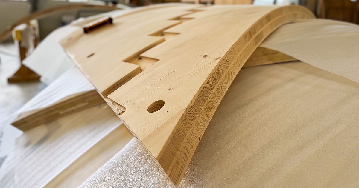CLT-curved für den Holzbau von Blumer Lehmann