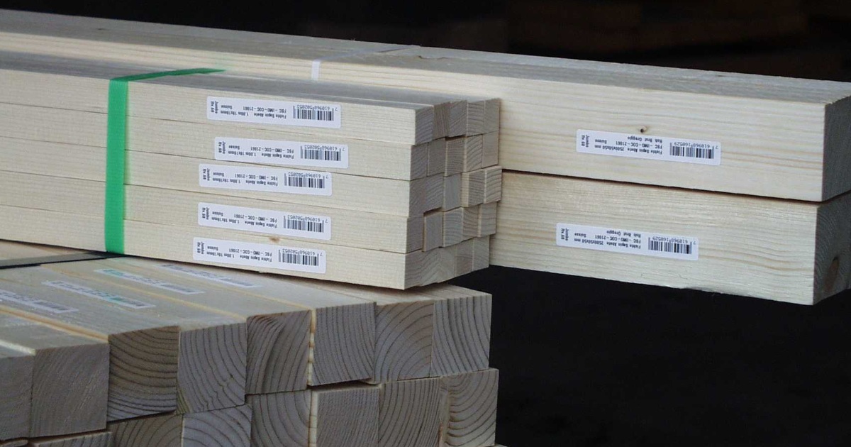 Holzlatten und Holzbretter ab Lager lieferbar