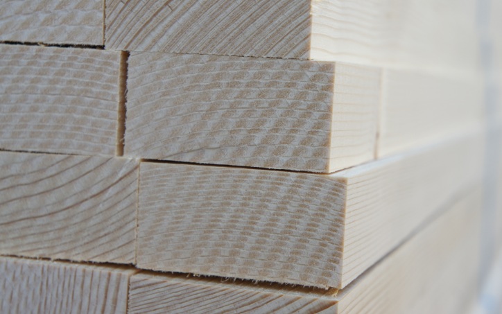 Holzlatten und Holzbretter ab Lager lieferbar