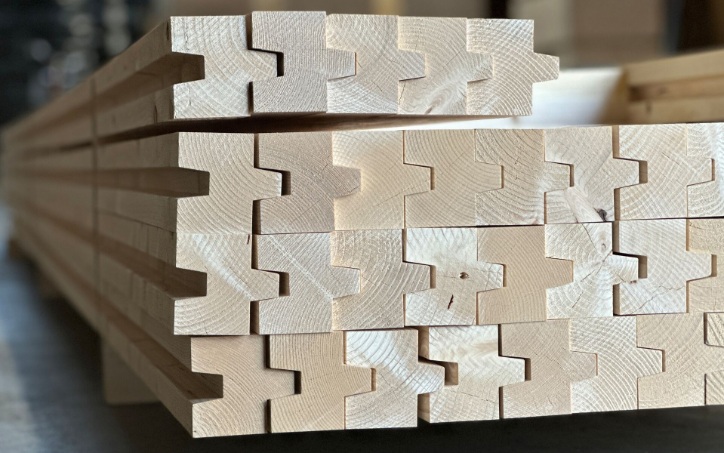 Profiled slats made of Swiss spruce by Blumer Lehmann