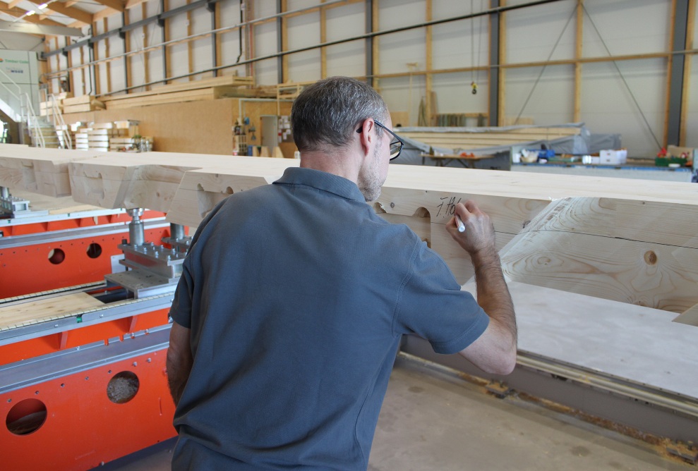 Swatch - new Free Form timber construction as headquarters