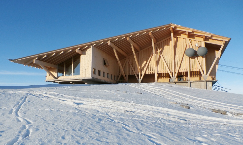 Berggasthaus Chäserrugg | Gipfel-Restaurant aus Holz